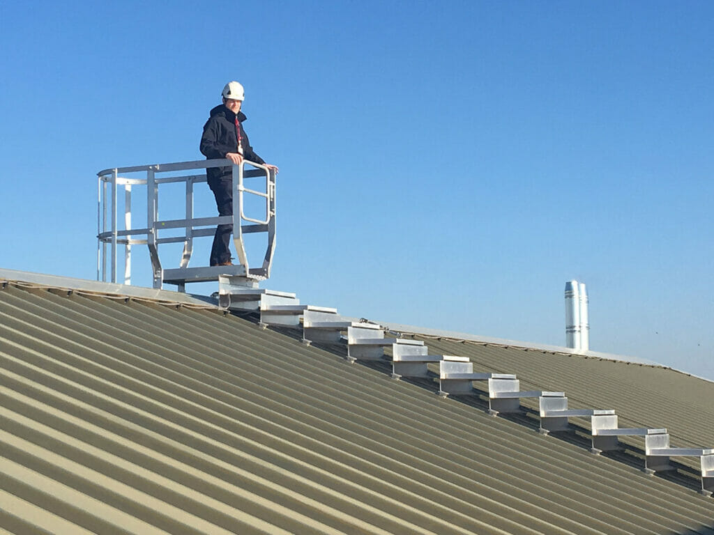 Ascent™ Walkway Stepped Get access to your roof or building